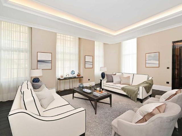 10 Whitehall Place, London, SW1A 2 bed apartment to rent £27,300 pcm £6,300 pw