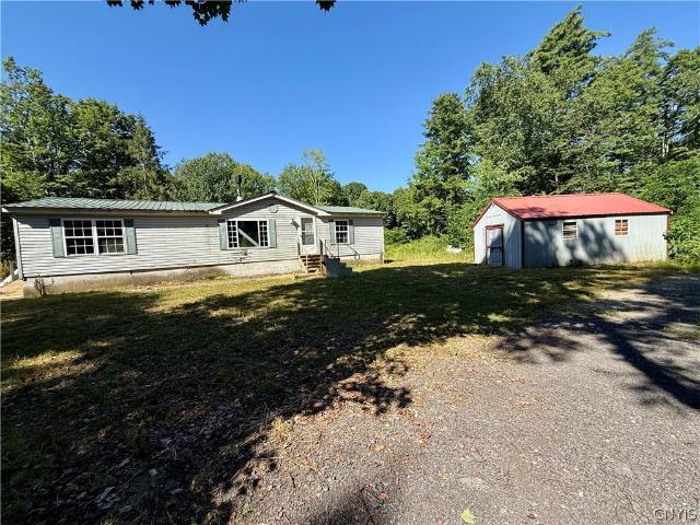 10 Whispering Oaks Lane