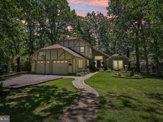 10 Winfield Drive