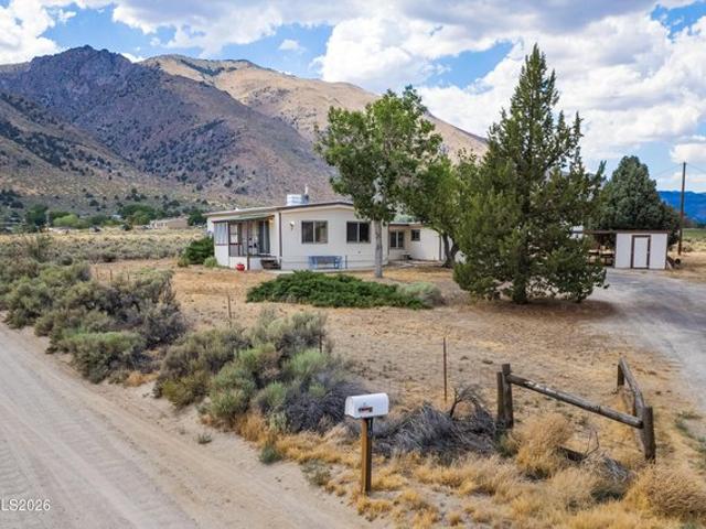 10 Wild Peach Ln, Wellington, NV 89444