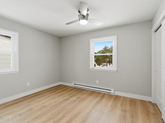10 Woodbury Ct, Toms River, NJ 08757 | MLS #22613