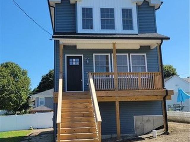 10 Woodland Ave, Cranston, RI 02920
