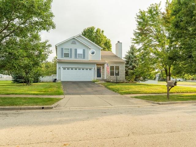 10 Wrens Nest Ct, Pataskala, OH 43062