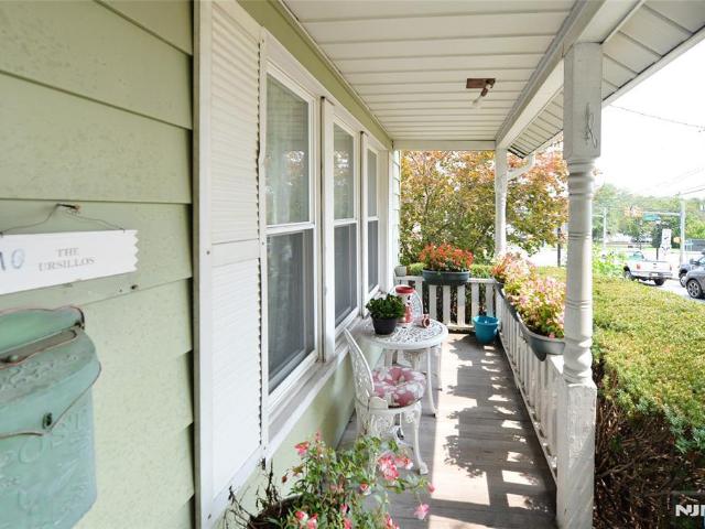 10 Ackerman Avenue