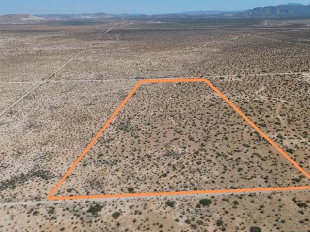 10 Acres Barrington Dr, El Paso, TX 79928