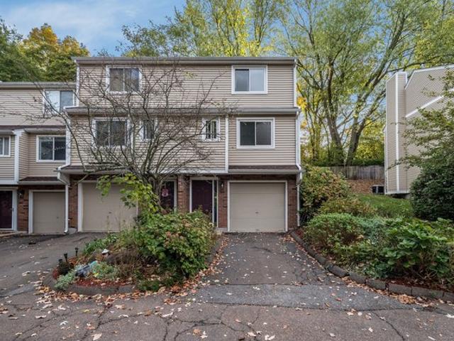 10 Abbey Ln Unit 10, Meriden, CT 06450