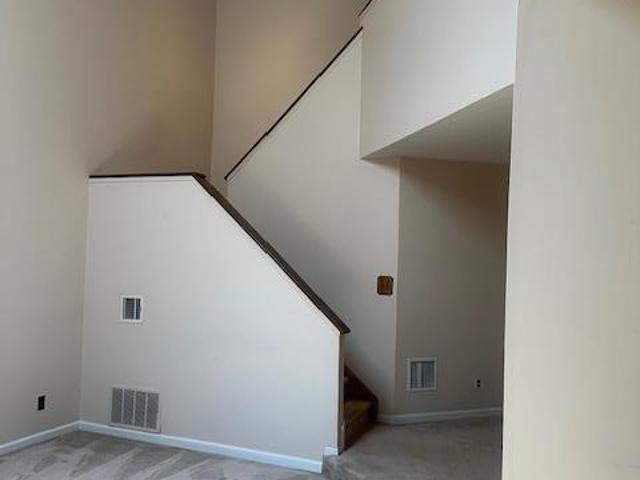 10 Adams Court