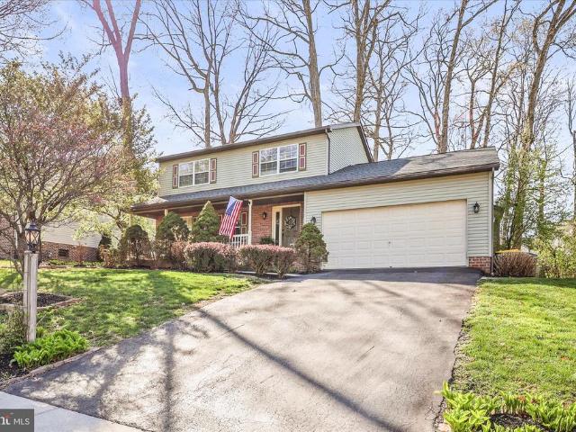 10 Amanda Avenue