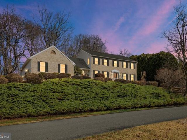 10 Amaranth Dr, Newark, DE 19711