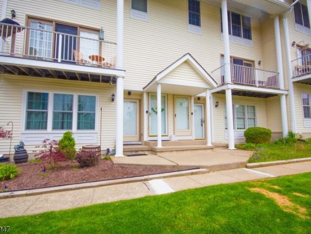 10 Amherst Ct, Hamburg, NJ 07419 | MLS #4023 | Compass