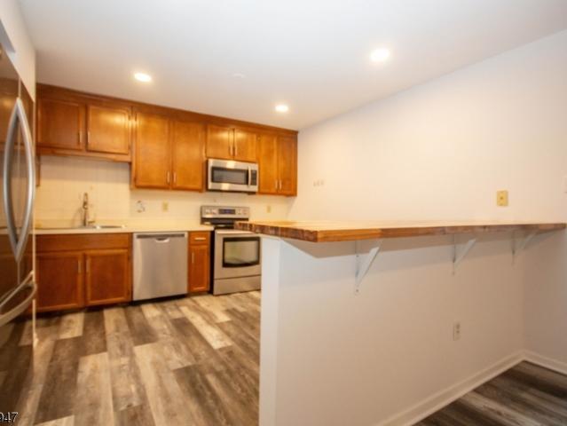 10 Amherst Ct