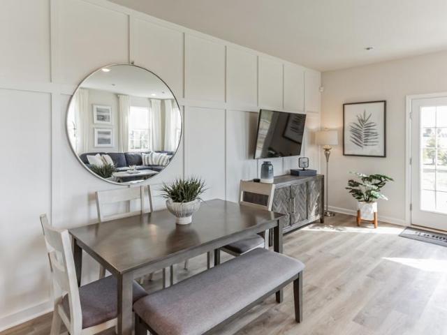 10 Anna Lane