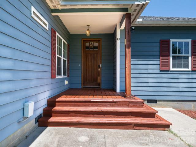 10 Ashe Road