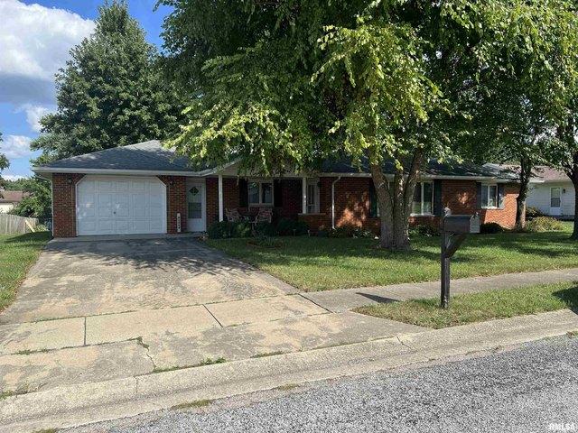 10 Appomatox Ave, Jacksonville, IL 62650