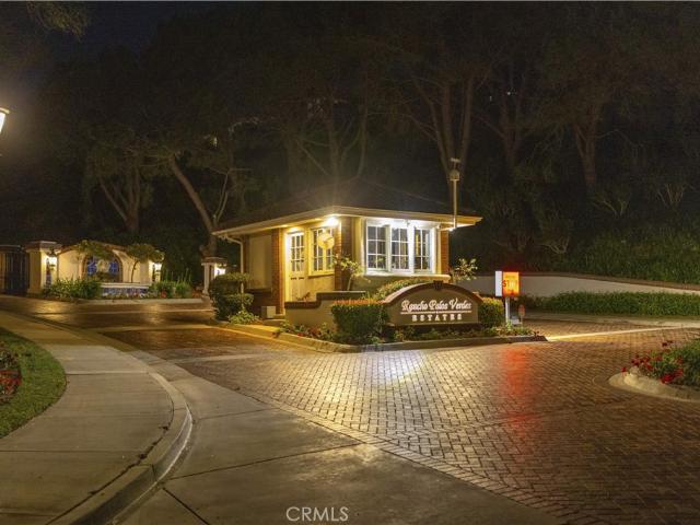 10 Avenue De Azalea, Rancho Palos Verdes, CA 90275 | MLS #WS26082