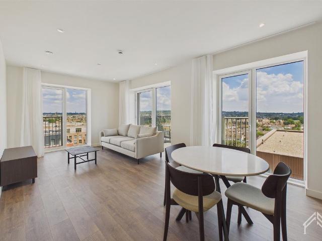 10 Aviator Drive, Brent Cross, London NW2, 3 bed flat to rent, £3,900 pcm | PrimeLocation