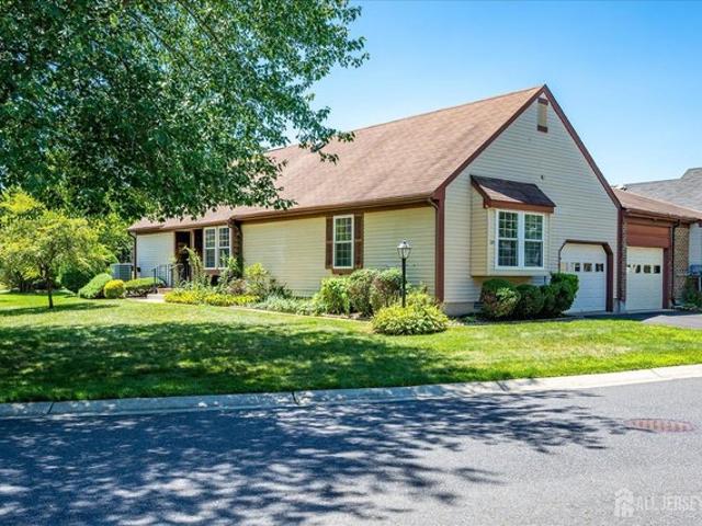 10 B Betsy Ross Dr, Monroe, NJ 08831
