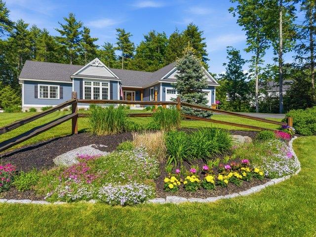 10 Bartlett Dr, Arundel, ME 04046