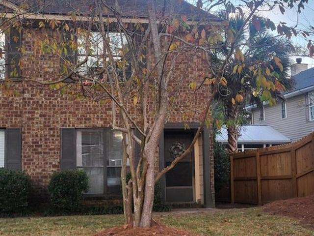 10 Bass Ln Apt A, Charleston, SC 29412