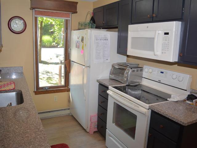 10 Bay Tree Lane