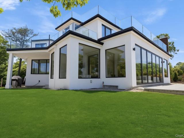 10 Bay View Drive