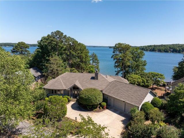 10 Beacon Dr, Salem, SC 29676