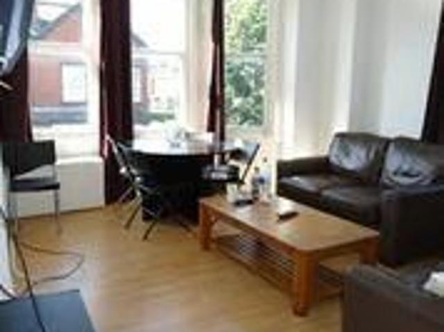 10 Bed Delph Lane, Woodhouse, Leeds