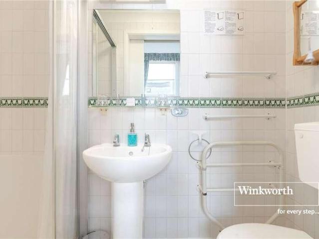 10 bed house for sale