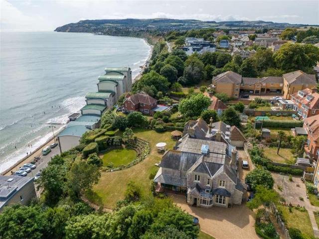 10 bed house for sale