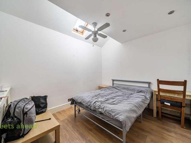 10 bed house for sale