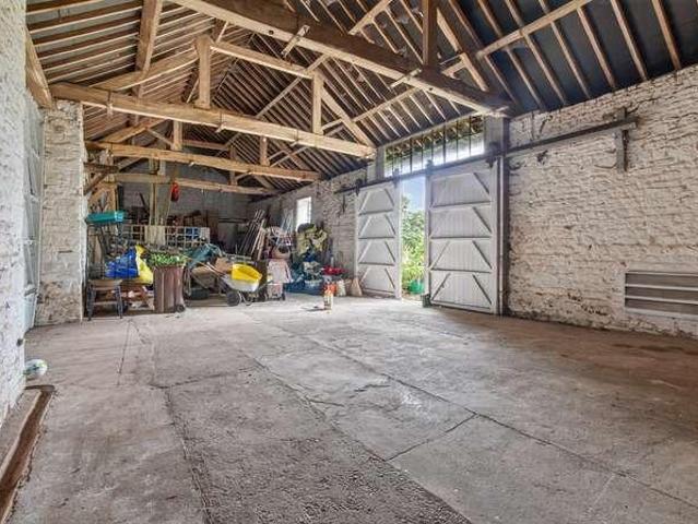 10 bed house for sale
