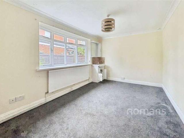 10 bed house for sale