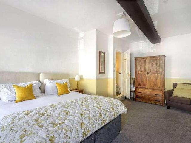 10 bed house for sale