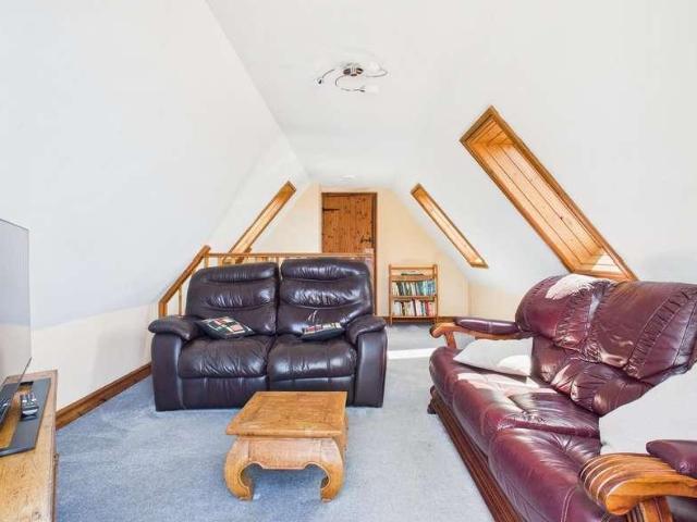 10 bed house for sale