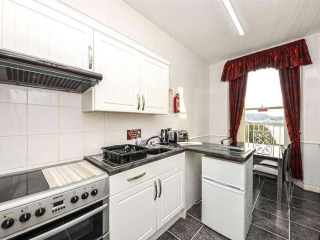 10 bed house for sale