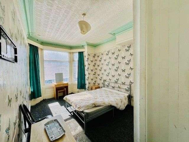 10 bed property for sale