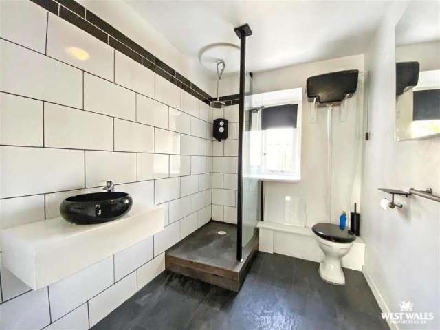 10 bed property for sale