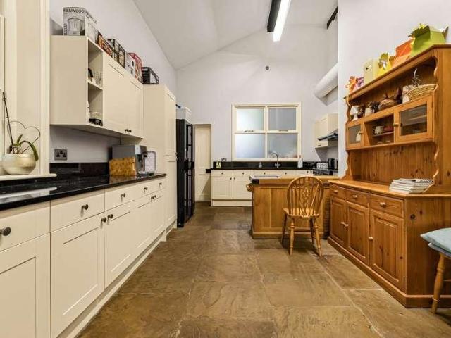 10 bed property for sale