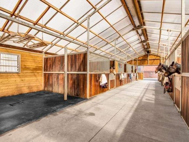 10 bed property for sale