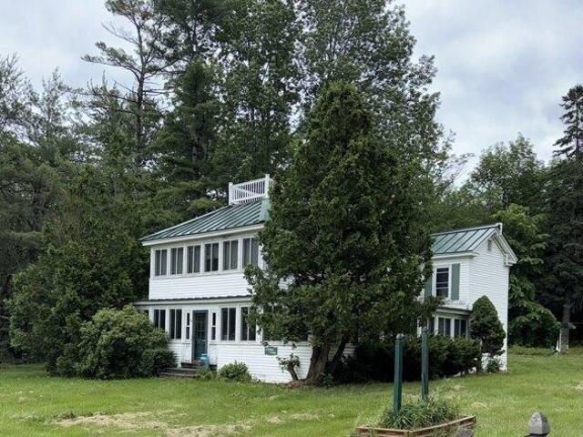 10 bedroom, Newport ME 04953 104263819