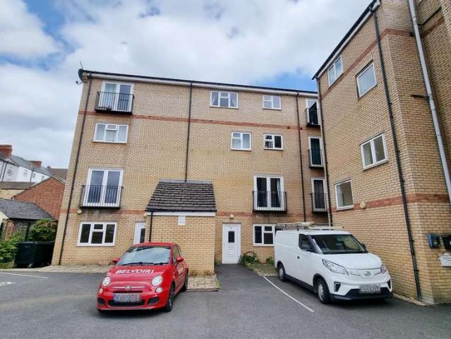 10 Bedroom Apartment Flat