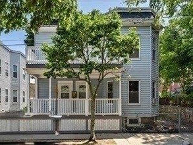 10 bedroom, Boston MA 02125 104759781