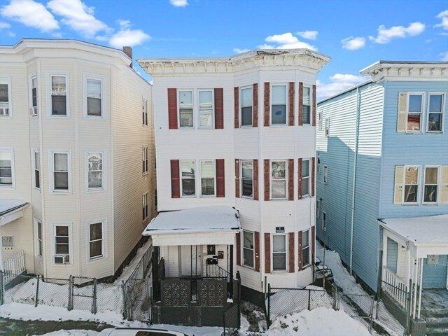 10 bedroom, Boston MA 02125 LS102776139