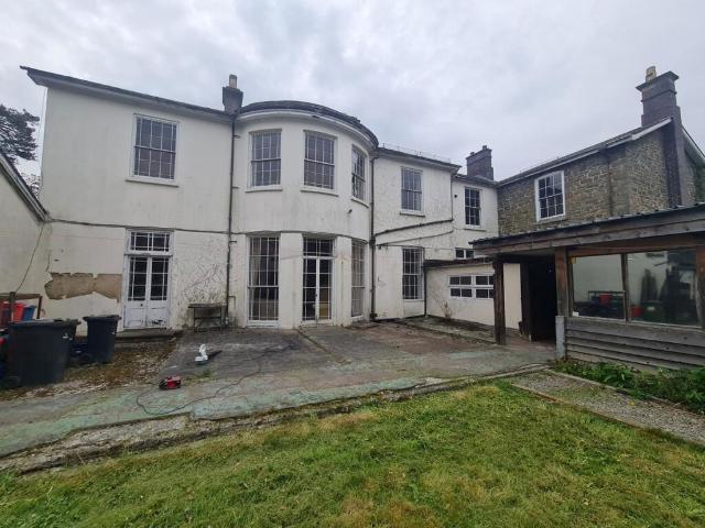 10 bedroom character property for sale