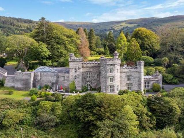 10 Bedroom Country House For Sale In Machynlleth