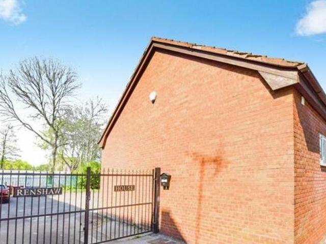 10 Bedroom Detached House For Rent In Hyde Grove, Manchester