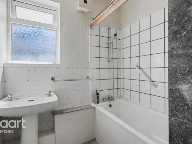 10 bedroom detached house for sale in Chaucer Road, Bedford, MK40