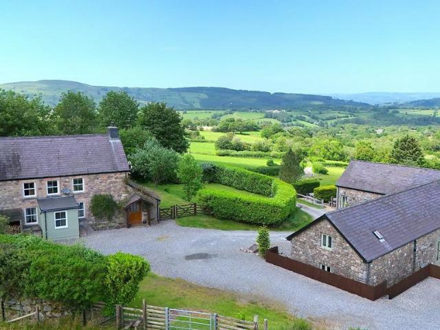 10 bedroom detached house for sale