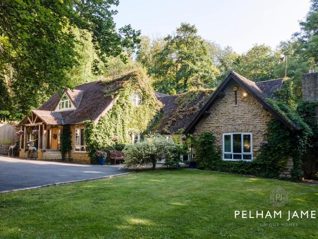 10 bedroom detached house for sale