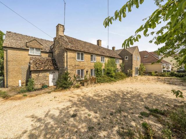 10 bedroom detached house for sale